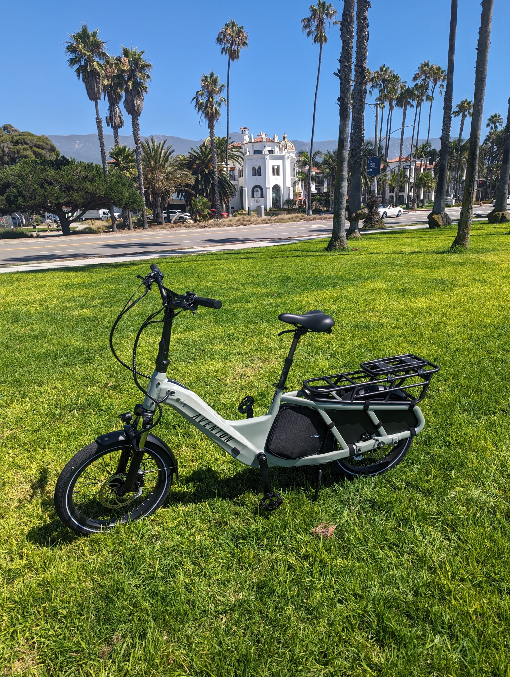 Aventon Abound Review- A Stylish Cargo Ebike Made for Families